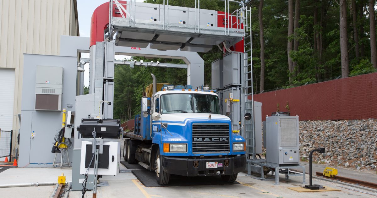 Co-located Z Portal and Sentry Portal | Rapiscan AS&E